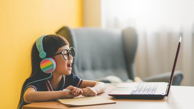 What is MiFi? | MiFi, WiFi, & Hotspot Guide | HighSpeedInternet.com